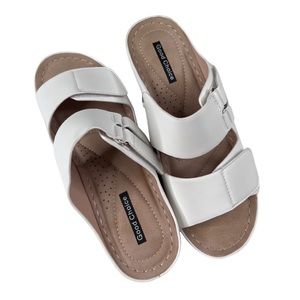 Good Choice | Shoes | New Womens Good Choice Wedge Sandals White Msrp ...